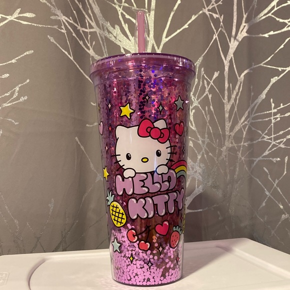Hello Kitty | Kitchen | Bnwt Hello Kitty Glitter Tumbler 32oz | Poshmark